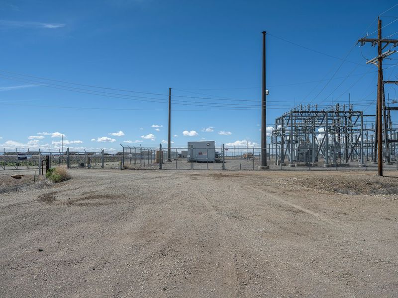 Colorado's Open Spaces and Dirt Roads HDRi Maps and Backplates