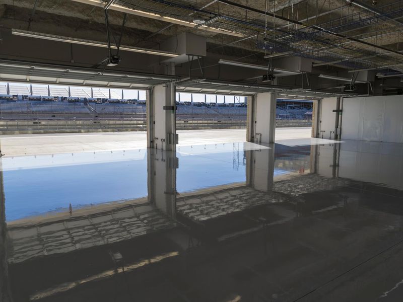 Concrete Parking Garage: A Stunning Reflection HDRi Maps and Backplates