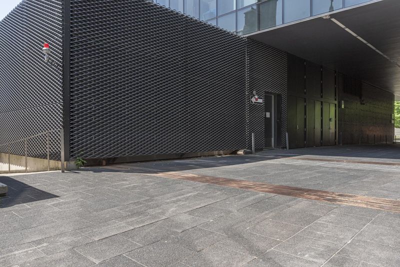 Contemporary Architecture in Toronto: Mesh Fence HDRi Maps and Backplates