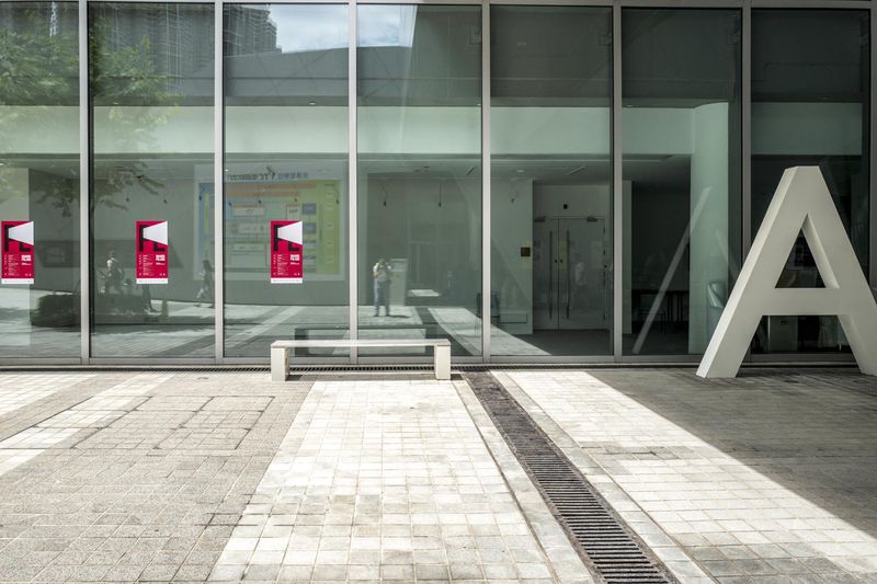 Contemporary Buildings with Glass Walls HDRi Maps and Backplates