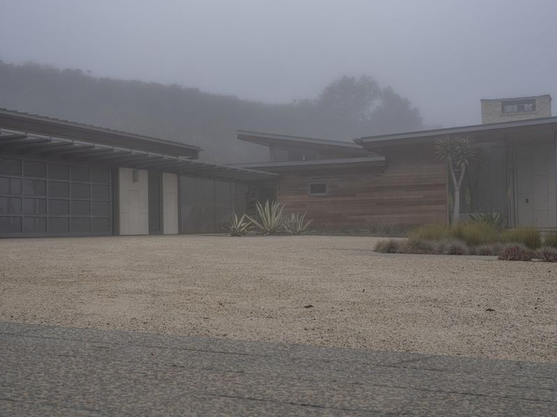 Contemporary Ranch House on Foggy Day HDRi Maps and Backplates