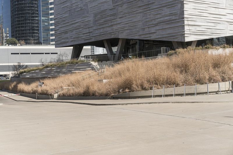 Dallas Concrete Roads: Urban Design HDRi Maps and Backplates