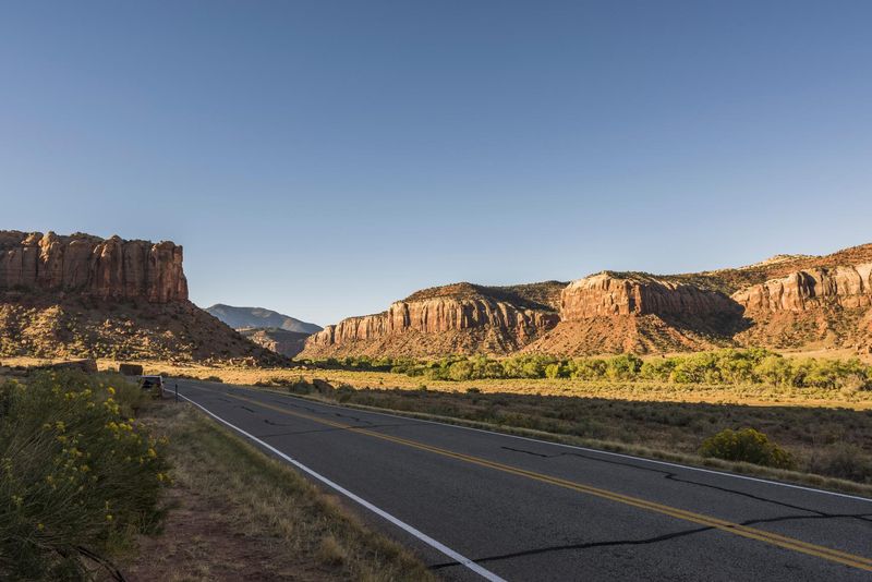 Dawn in the Desert: Low Horizon and Clear Sky HDRi Maps and Backplates