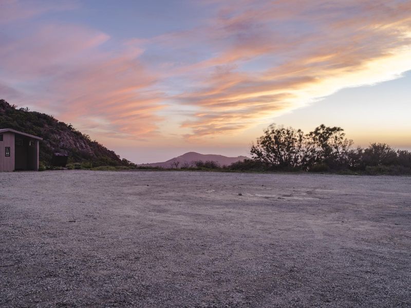 Dawn in California: A Natural Open Space HDRi Maps and Backplates
