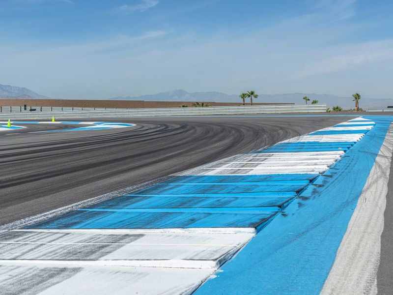 Daytime at the Race Track: Clouds in the USA HDRi Maps and Backplates