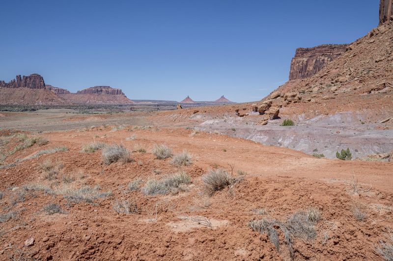 Desert Landscape in Utah: Red Rock Formations HDRi Maps and Backplates
