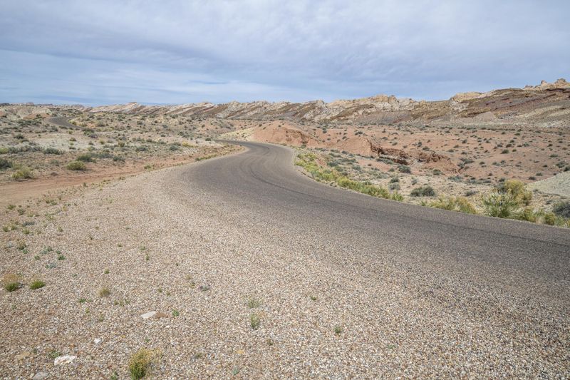 Desert Landscape in Utah: San Rafael Swell HDRi Maps and Backplates