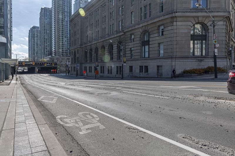 Modern Architecture in Downtown Toronto HDRi Maps and Backplates