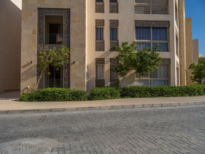 Egypt Suburban Modern Architecture HDRi Maps and Backplates