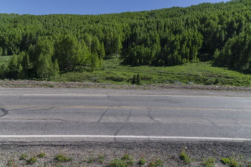Elevated Landscape in Colorado: Crested Butte HDRi Maps and Backplates
