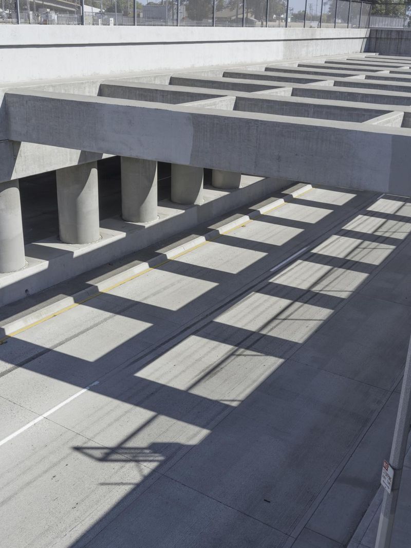 Elevated Road in Los Angeles: A Bridge to the City HDRi Maps and Backplates