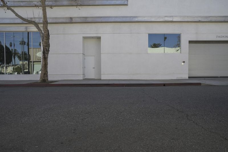 Empty City Street Corner in Los Angeles - HDRi Maps and Backplates