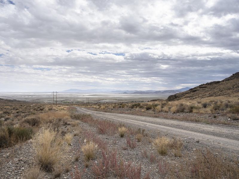 Endless Road in Utah: Exploring the Rugged Wilderness HDRi Maps and ...