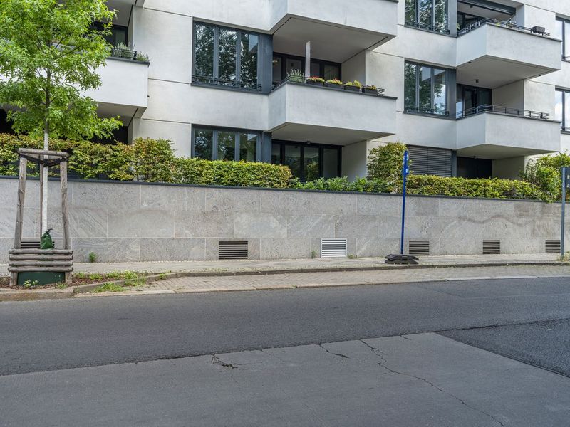 Europe's City: Residential Infrastructure in Focus HDRi Maps and Backplates