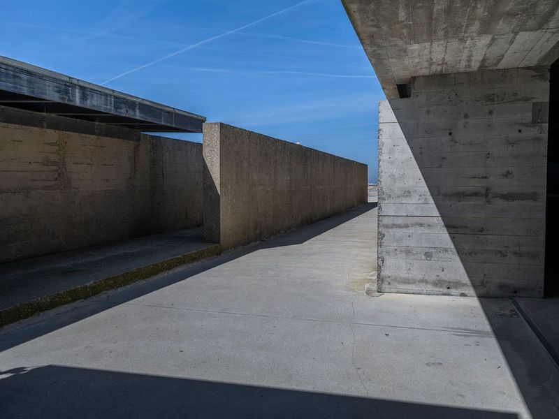 European Clear Sky: Concrete Wall and Textured Surface HDRi Maps and ...