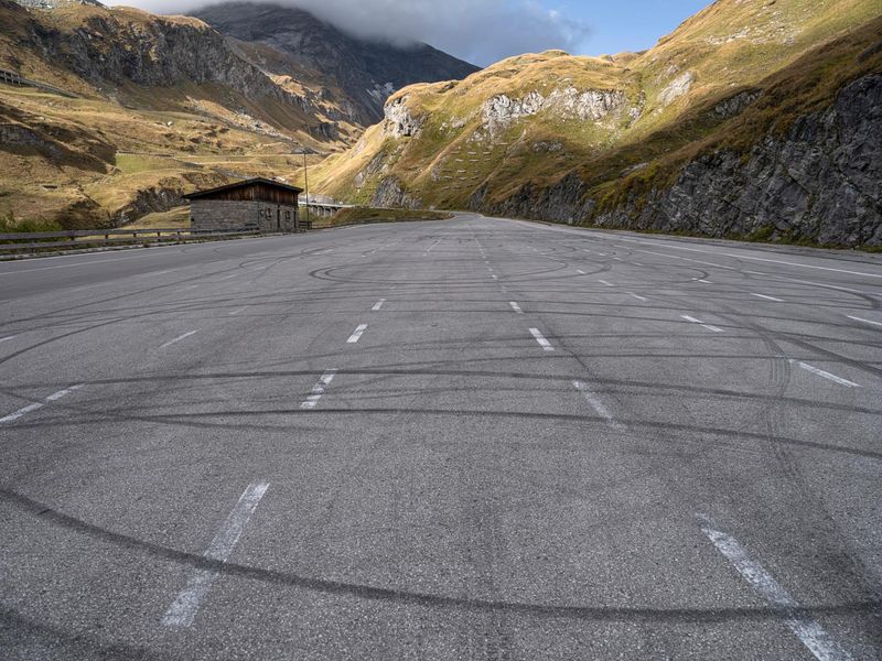 European Highland Road: Open Space and Clear Sky HDRi Maps and Backplates