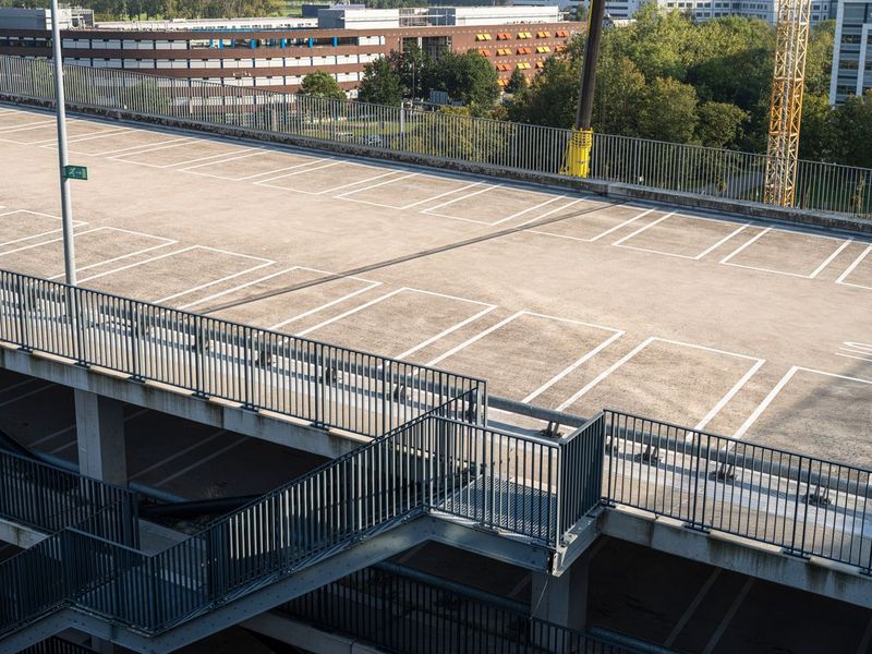 European Highway: A Concrete Road Architecture
