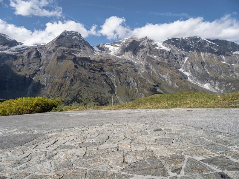European Terrain: Highlands of Grass and Clouds HDRi Maps and Backplates