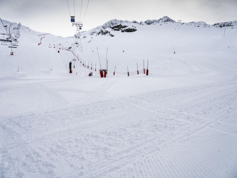 French Alps Landscape: Snow Mountains HDRi Maps and Backplates
