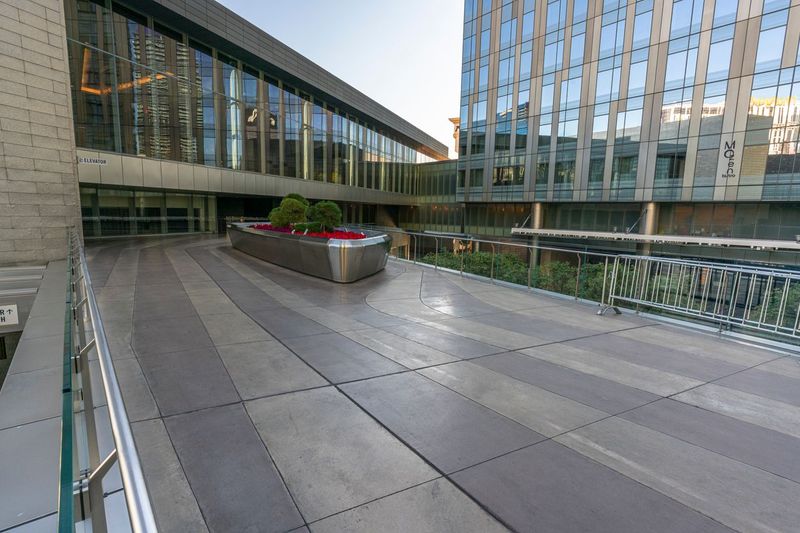 Futuristic Office Building in Los Vegas HDRi Maps and Backplates