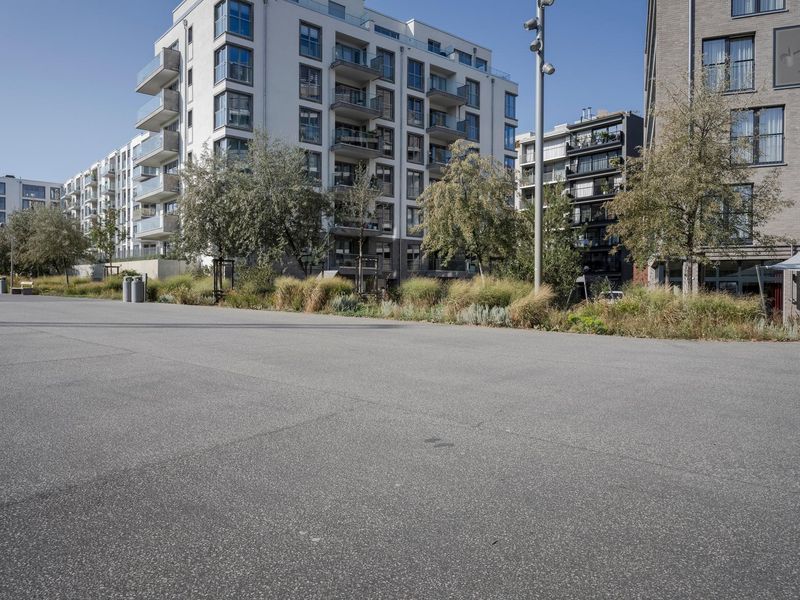 German Plaza: Urban Open Space in Berlin - HDRi Maps and Backplates