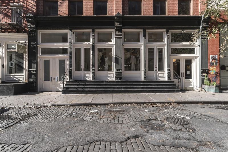 Historic New York City Property: A Profile of Classic Architecture HDRi ...