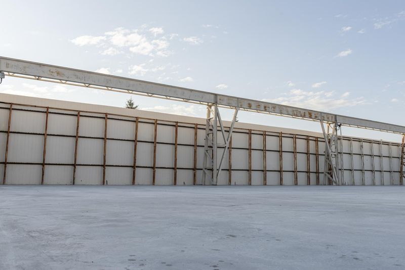 Industrial Warehouse in Toronto: Concrete Building with Open Spaces ...