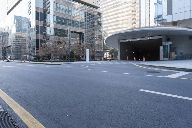 City of Seoul in Songpa-gu, South Korea - HDRi Maps and Backplates