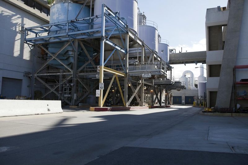 Los Angeles California Industrial Factory Building HDRi Maps and Backplates