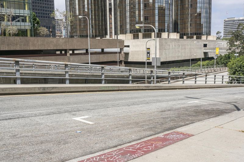 Los Angeles Office Building: Conveniently Located Near the Highway ...