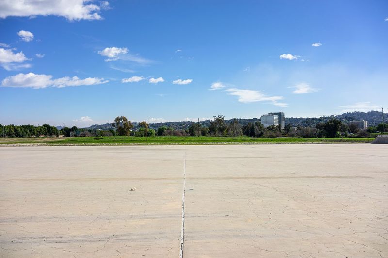 Los Angeles Open Space: A Daytime View HDRi Maps and Backplates