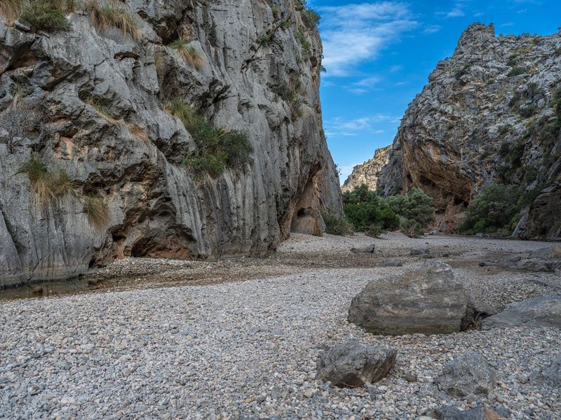 Majorca Spain: Rock Walls and Canyons HDRi Maps and Backplates
