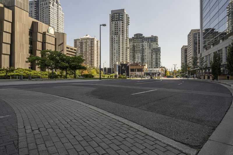 Metropolitan Area of Toronto: Embracing the Urban Lifestyle HDRi Maps ...