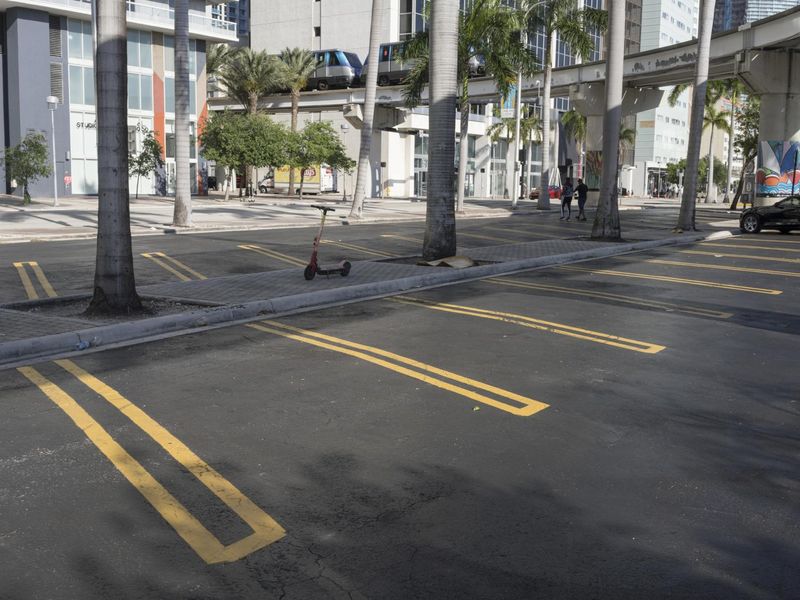 Miami, Florida: Elevated Road and City Life HDRi Maps and Backplates