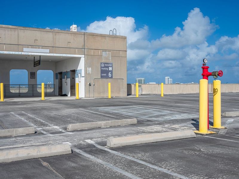 Miami Parking Lot During the Day HDRi Maps and Backplates