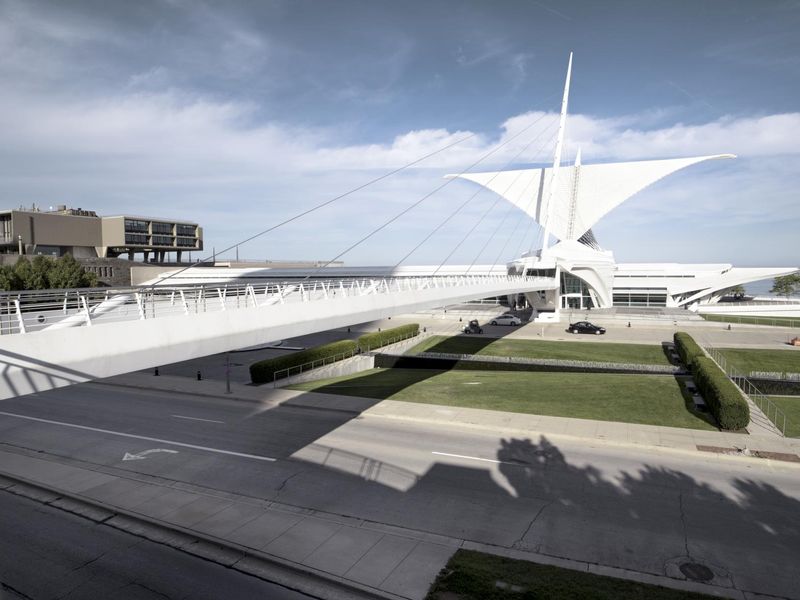 Milwaukee: An Aerial View of Modern Architecture HDRi Maps and Backplates