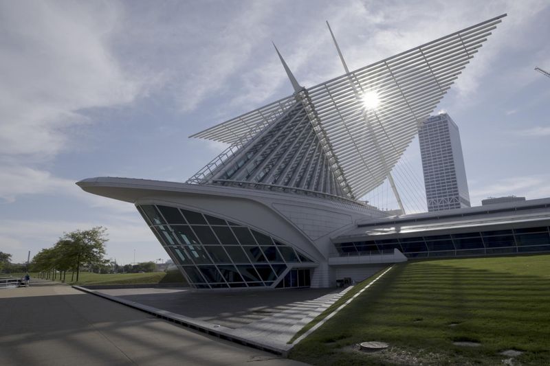 Milwaukee City Skyscraper Modern Architecture HDRi Maps and Backplates