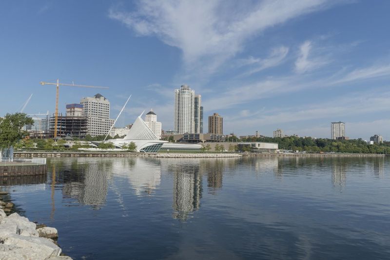 Milwaukee Cityscape: Reflections on Lake Michigan HDRi Maps and Backplates