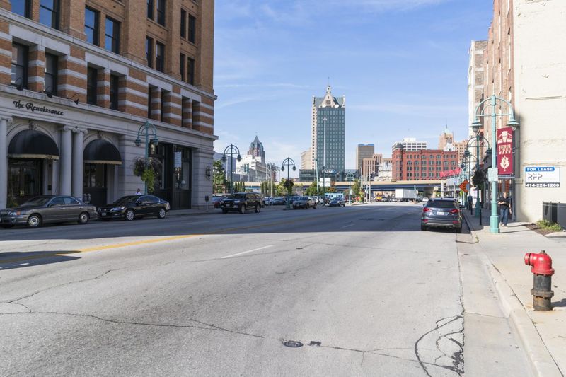 Milwaukee, Wisconsin City Street View HDRi Maps and Backplates