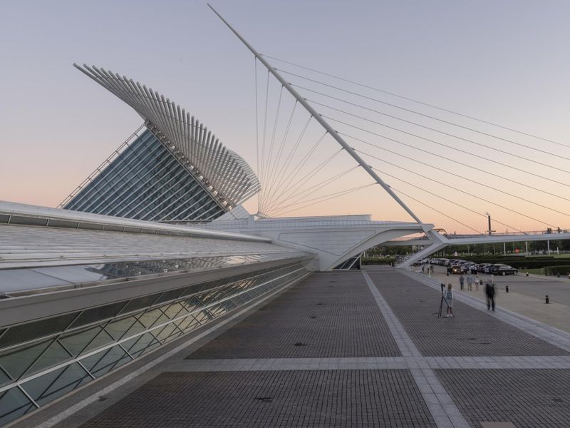 Milwaukee, Wisconsin: Sky High Modern Architecture HDRi Maps and Backplates