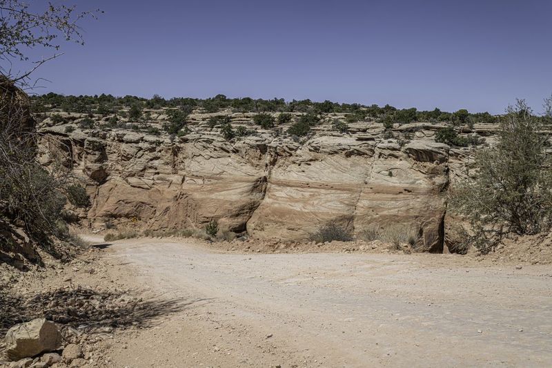 Moab Desert Landscape: Clear Sky and Rugged Terrain HDRi Maps and ...