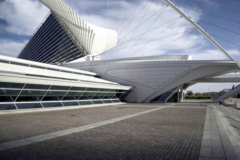 Modern Architecture in Downtown Milwaukee, Wisconsin HDRi Maps and ...