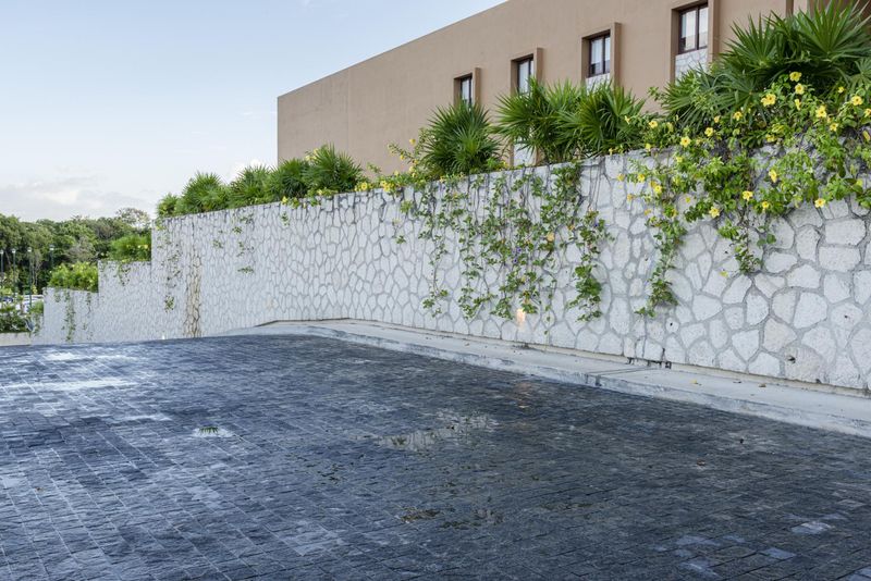 Modern Architecture in Mexico Solidaridad City HDRi Maps and Backplates