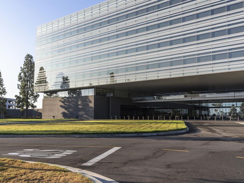 Modern Corporate Headquarters in the City HDRi Maps and Backplates