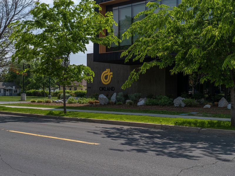 Modern Office Building in Utah's City HDRi Maps and Backplates