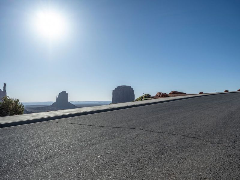 Monument Valley Arizona USA: Sunny Road HDRi Maps and Backplates