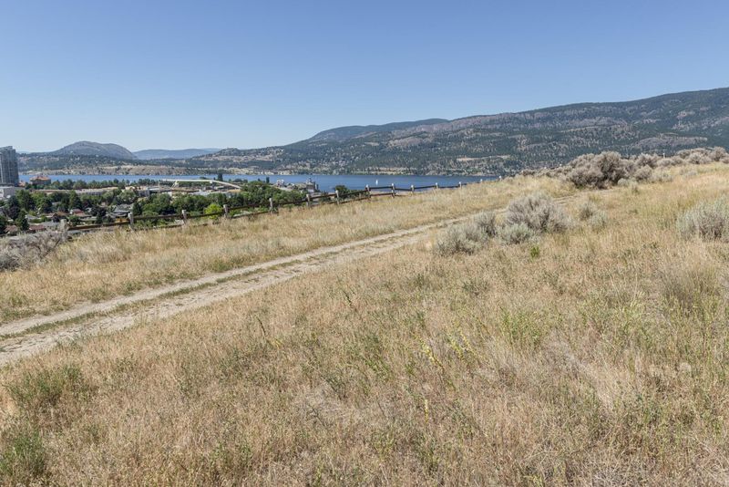 Mountain View Point at Knox Mountain, BC HDRi Maps and Backplates