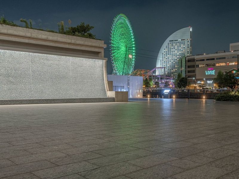 Night Life in Yokohama, Japan - HDRi Maps and Backplates