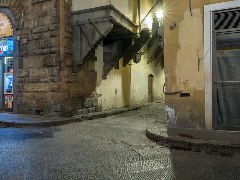 Night Time in Florence, Italy HDRi Maps and Backplates