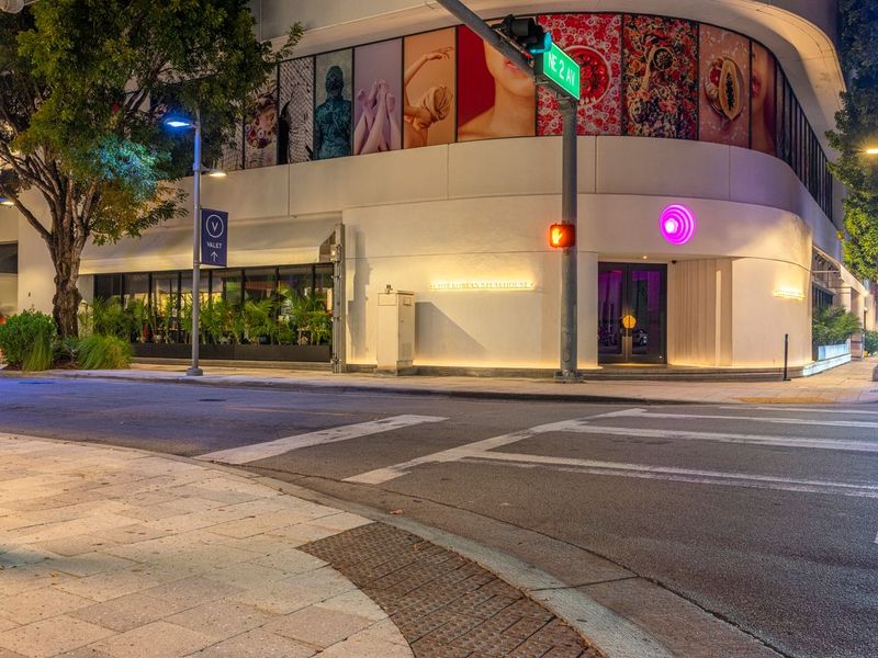 Nighttime in Miami Beach: Urban Lighting HDRi Maps and Backplates
